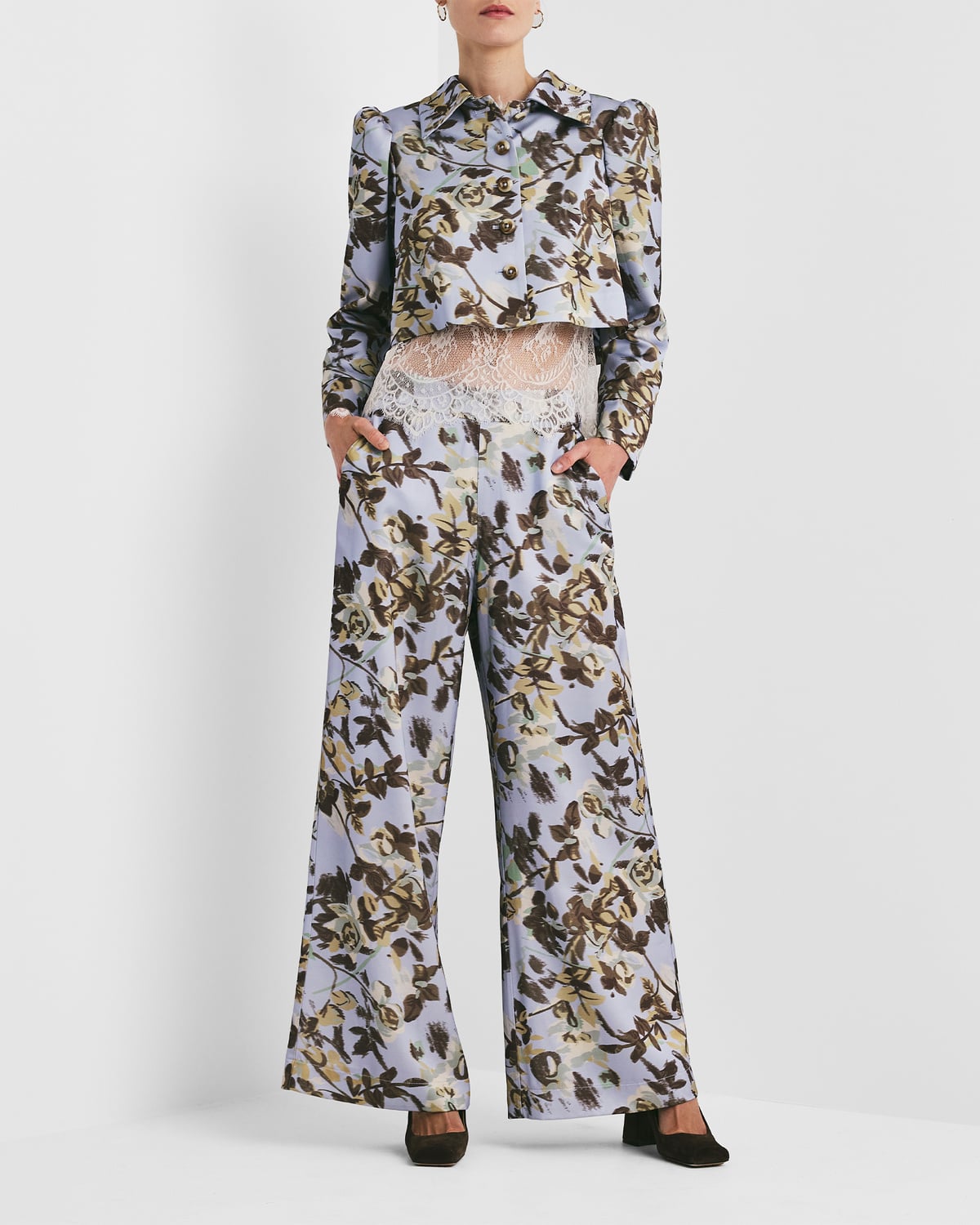 byTiMo | Tailored Satin Cropped Jacket - Wallpaper